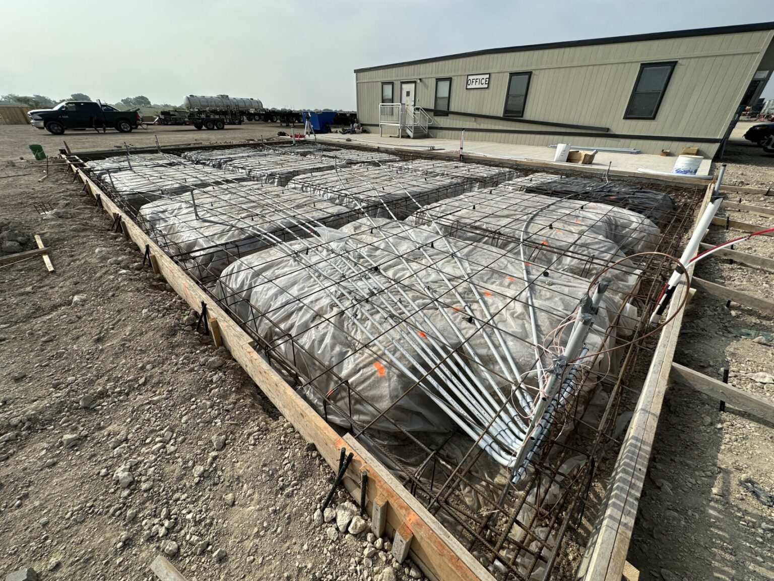 RMB12 - 30x50 Engineered Weld Up Red Iron Metal Building | WolfSteel ...