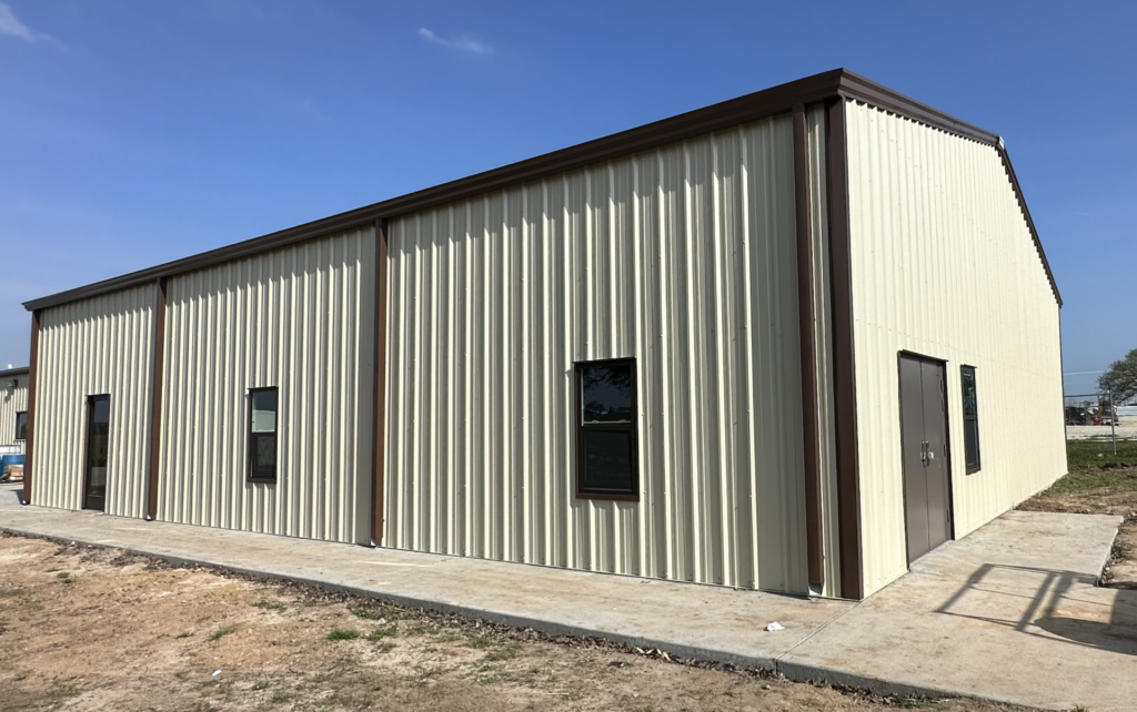 RMB16 – 50×60 Bolt Up Red Iron Steel Building | WolfSteel Buildings