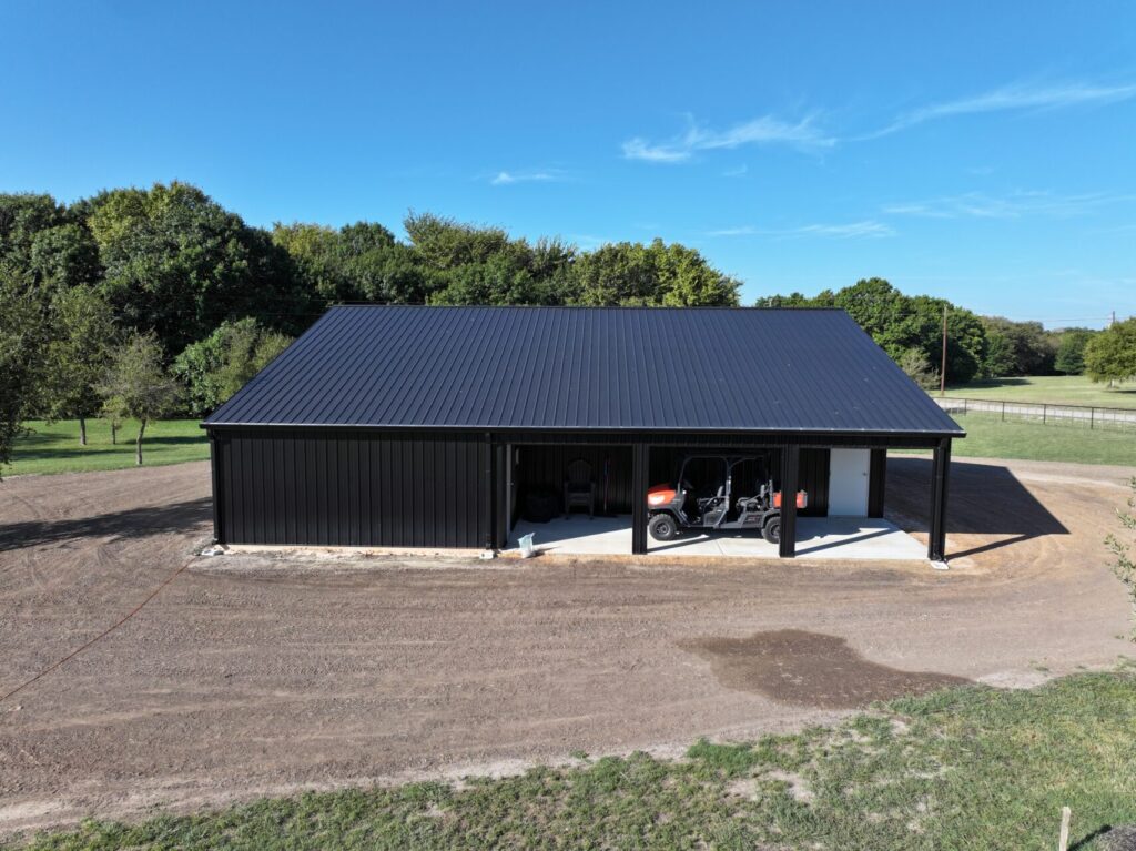 B4 - 30x50 Texas Metal Barn | WolfSteel Buildings